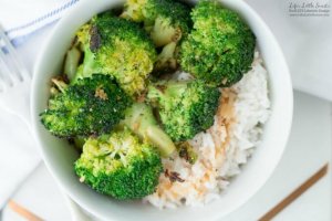 Stir-Fried Ginger Garlic Broccoli (Serve w/ Soy Sauce!) - Life's Little ...