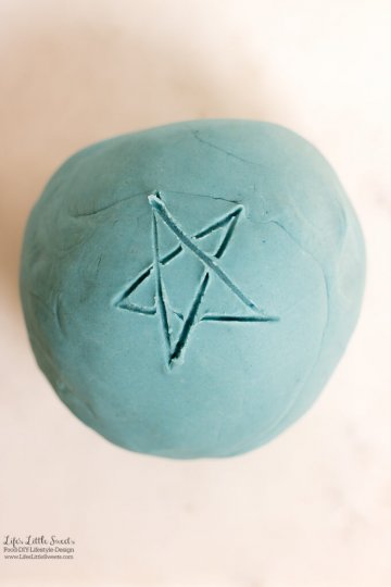 Blue Playdough Recipe - Life's Little Sweets