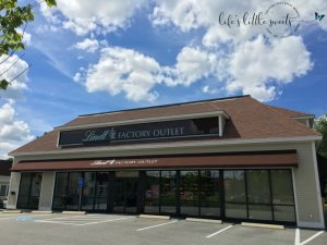 Lindt Chocolate Factory Outlet Store, Stratham, New Hampshire - Life's ...