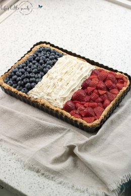 French Flag Tart (Chocolate Ganache, Whipped Cream, Berries) - Life's ...