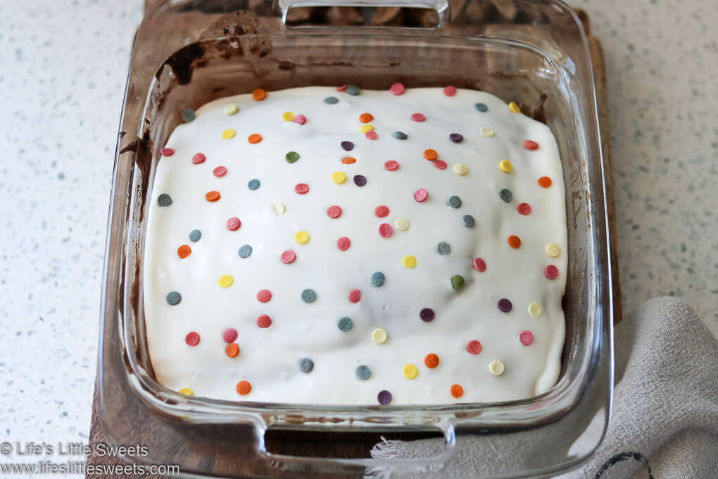 Wacky Cake (Vintage Dessert Recipe, No Eggs, No Butter, No Milk) - Life ...