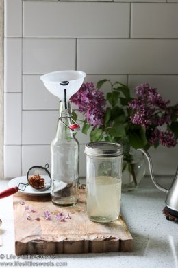 Lilac Flower Simple Syrup (Floral, Blossoms, Foraged, Spring, April ...