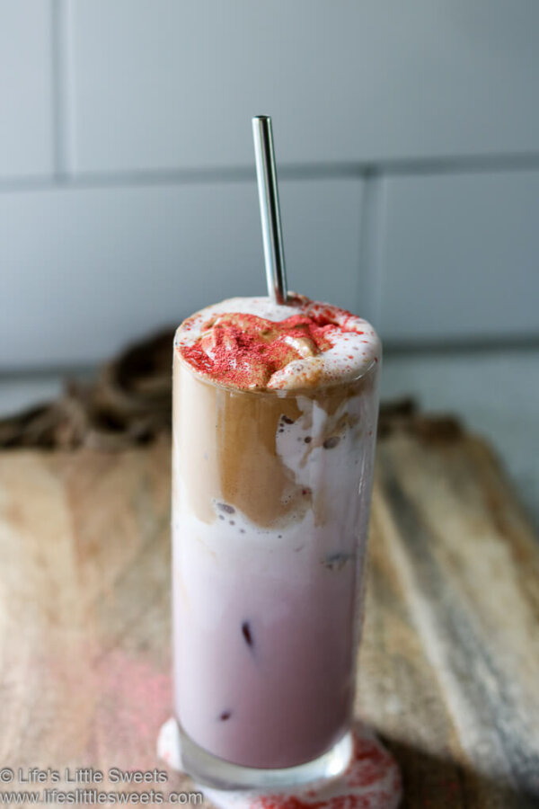 Strawberry Dalgona Whipped Coffee (Instant Coffee, Strawberry Powder ...