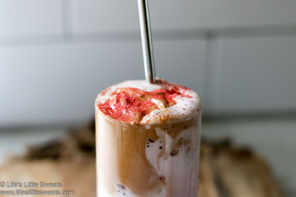 Strawberry Dalgona Whipped Coffee (Instant Coffee, Strawberry Powder ...