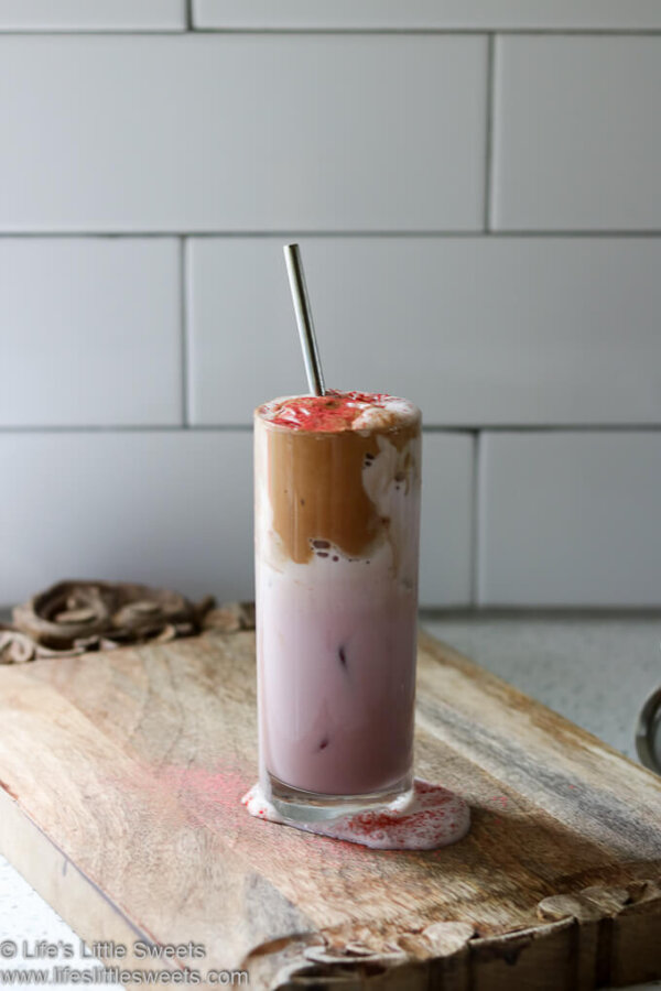 Strawberry Dalgona Whipped Coffee (Instant Coffee, Strawberry Powder ...