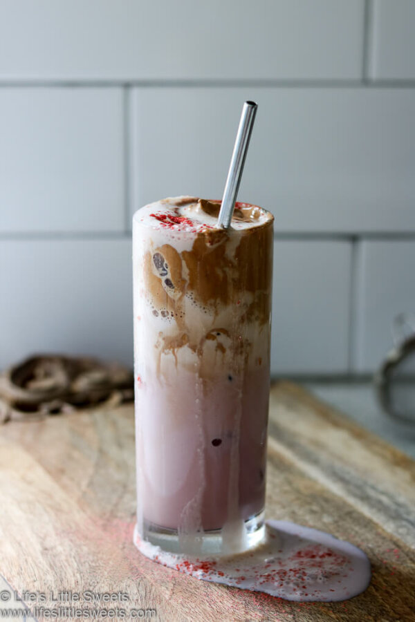 Strawberry Dalgona Whipped Coffee (Instant Coffee, Strawberry Powder ...
