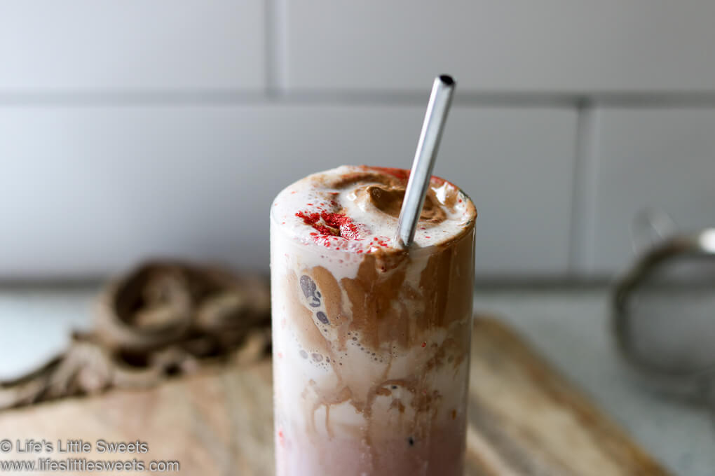 Strawberry Dalgona Whipped Coffee (Instant Coffee, Strawberry Powder ...