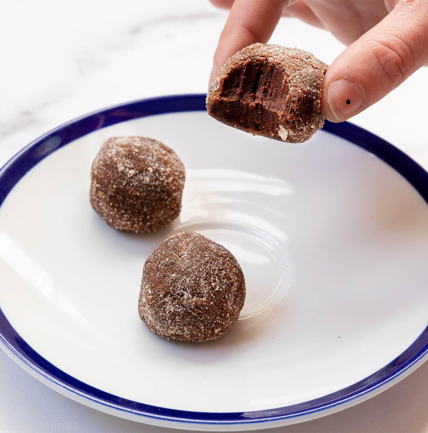 Mocha Cinnamon Truffles (Ganache, Chocolate) - Life's Little Sweets